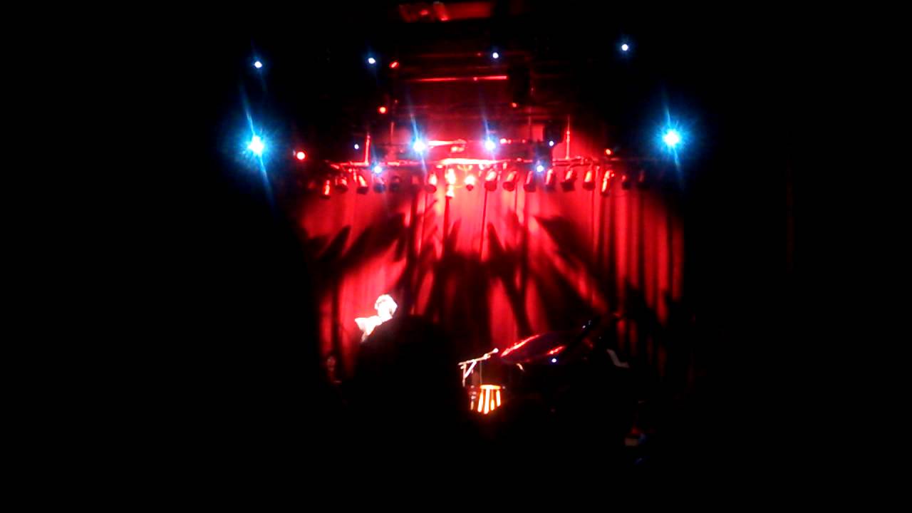 Neil Gaiman -- March 18, 2015 -- October's Tale - YouTube