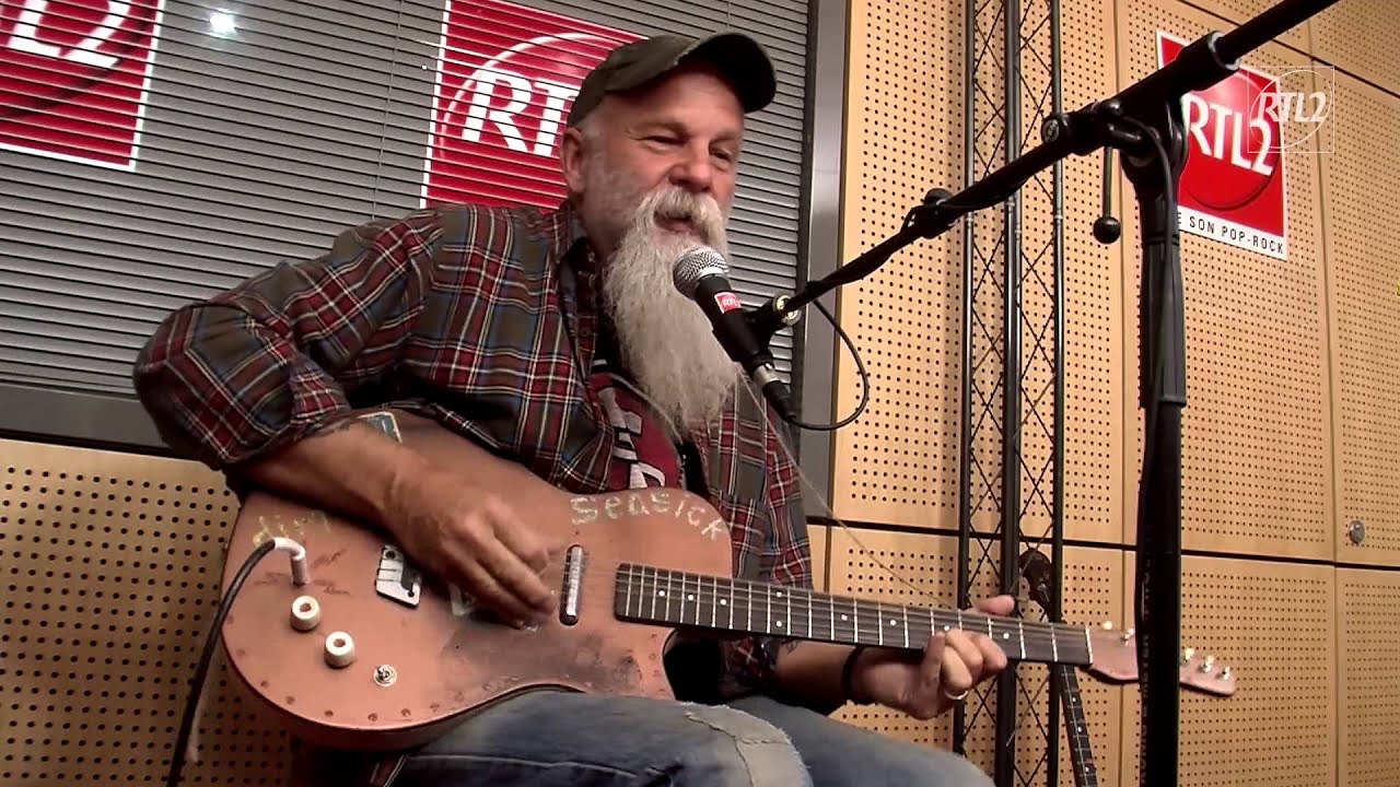 Seasick Steve - Summertime Boy en Session Très Très Privée RTL2 - YouTube
