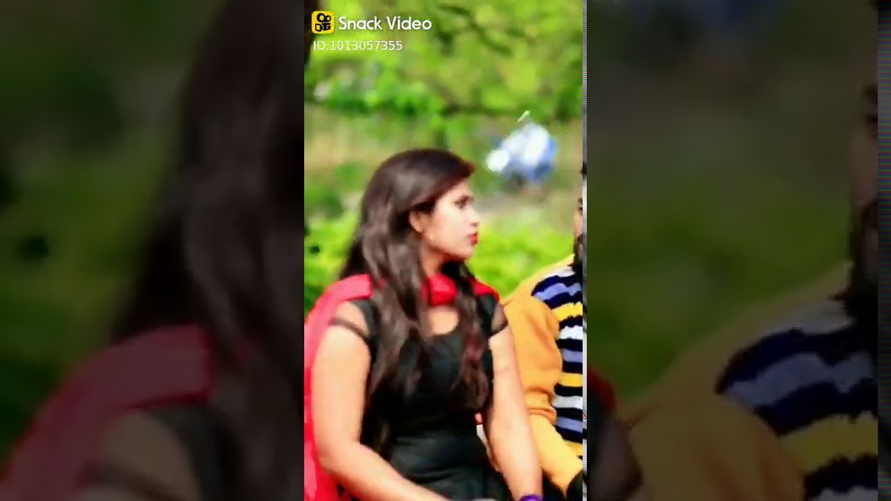 Yah ladki ladke se mohabbat ki karte lagao is ladki ko dekho kya karti ...