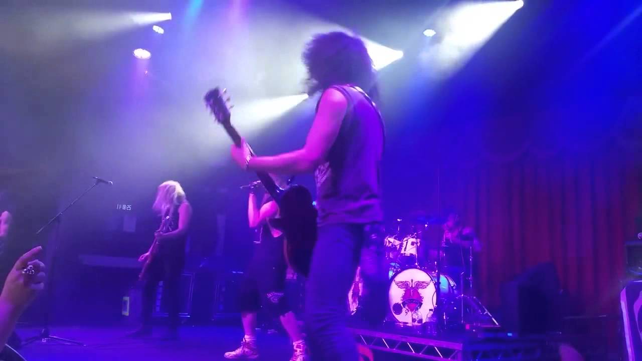 GUNS 2 ROSES - PARADISE CITY - BROOKLYN BOWL LONDON O2 ARENA 2015 ...