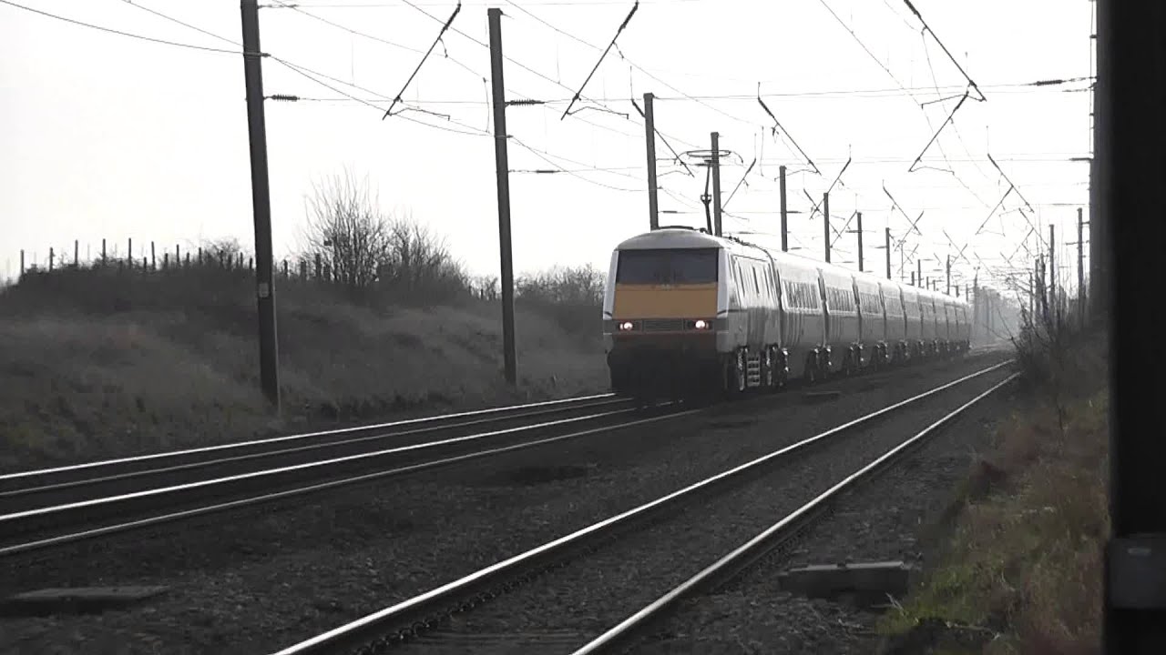 007 returns Renumbered Class 91007 "Skyfall" - YouTube