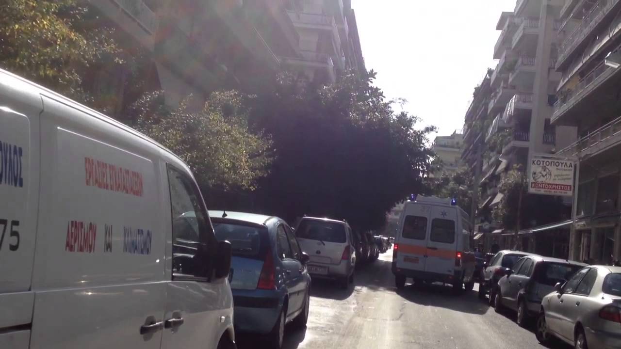 Αμεση επεμβαση σε περιστατικο εμφραγματος - YouTube
