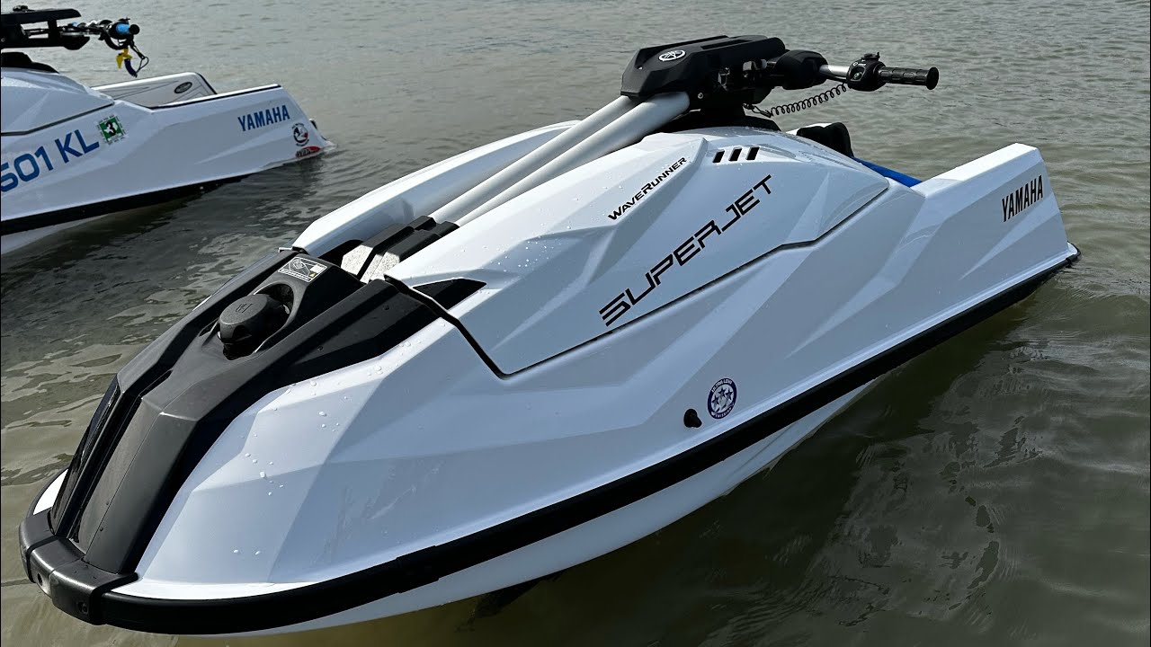 2023 Yamaha SuperJet - Intake grate, ride plate, and rear sponsors ...