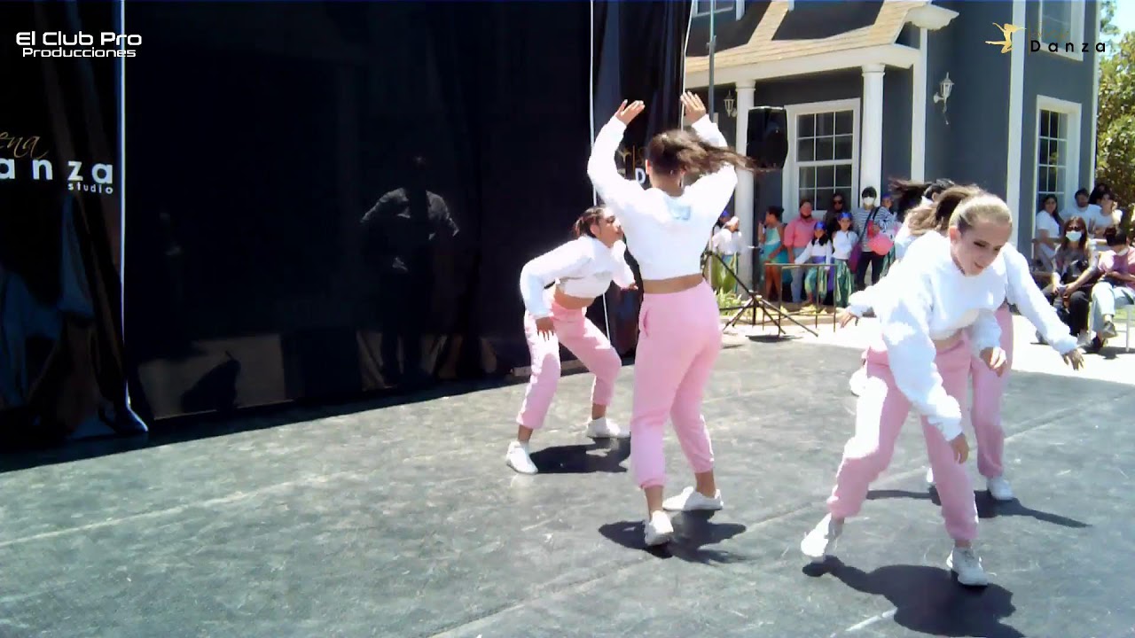 Gala Virtual de Serena Danza Studio - YouTube