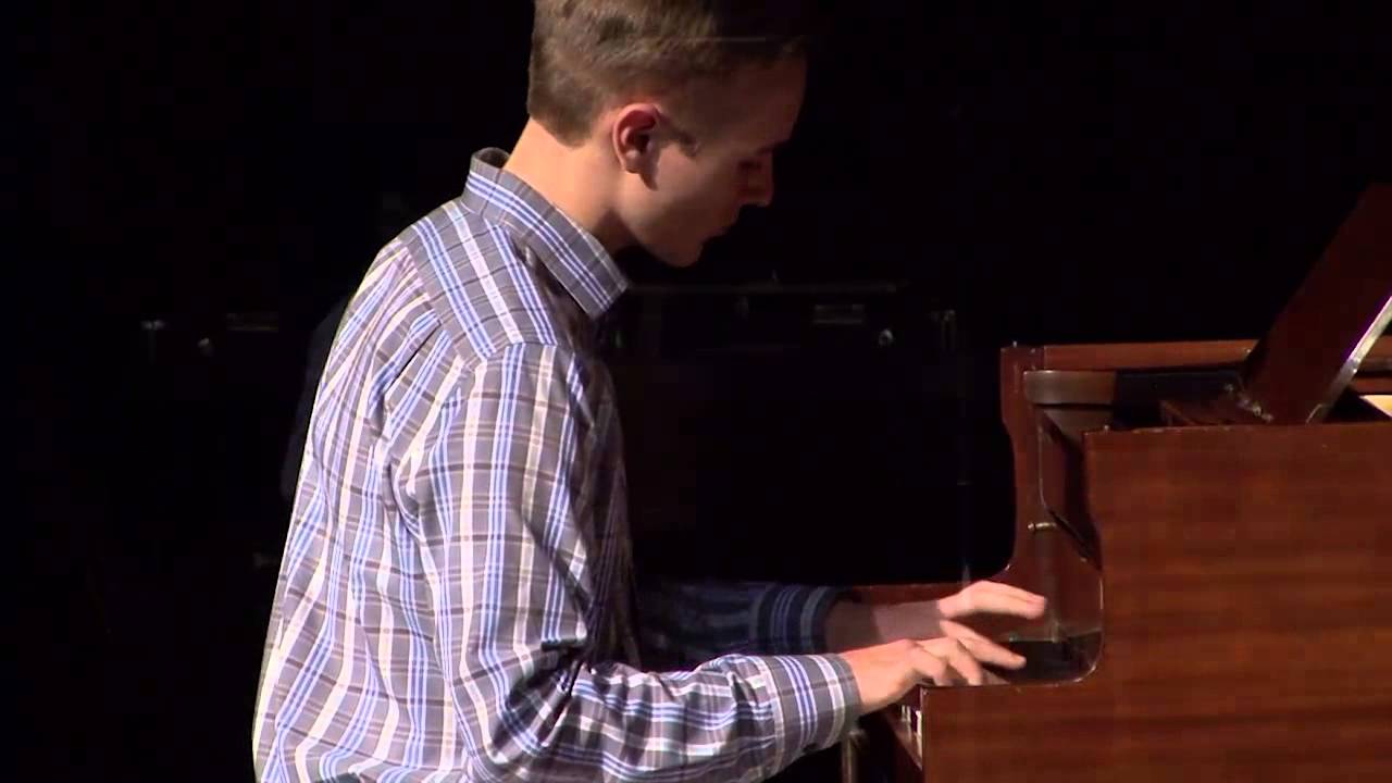 2015 USJ US Talent Show - Sam Rickman - YouTube