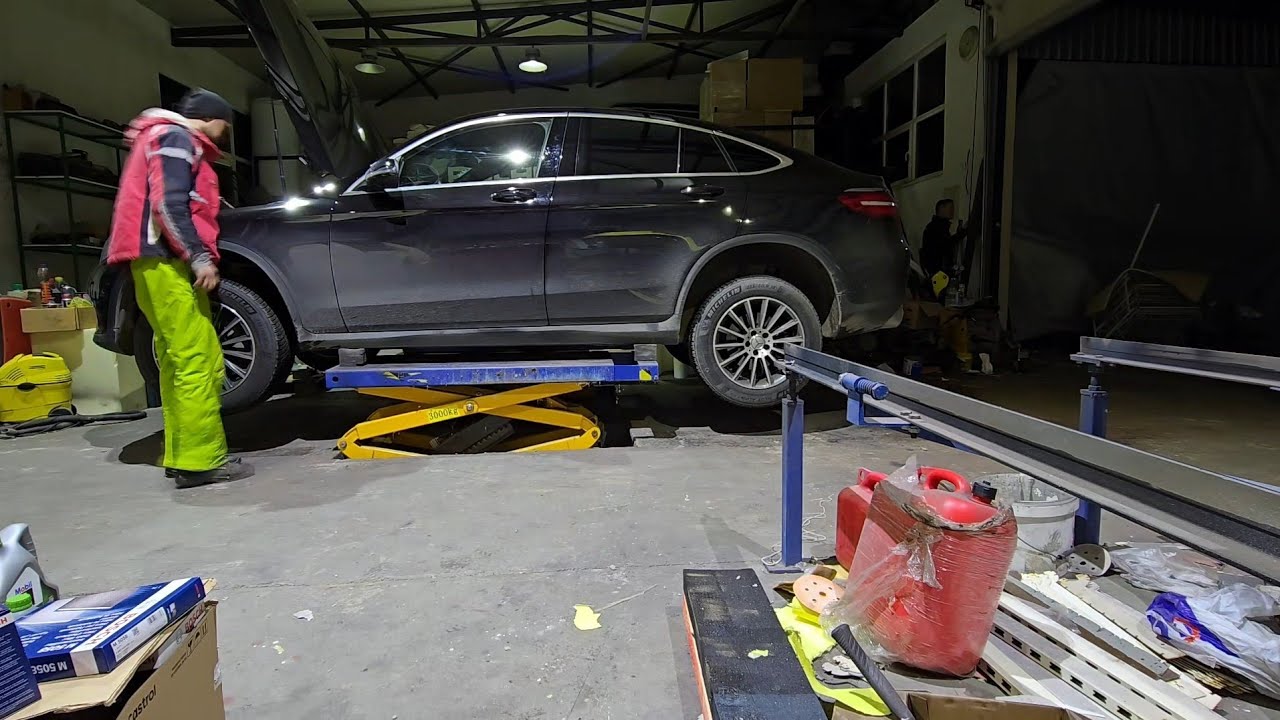 Oil and filter change service in 5 minutes/ Mercedes W253 GLC 250 CDI ...