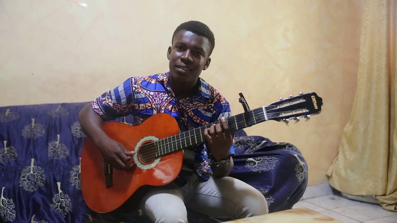 Guitare à la mexicaine par #David_Dinga - YouTube