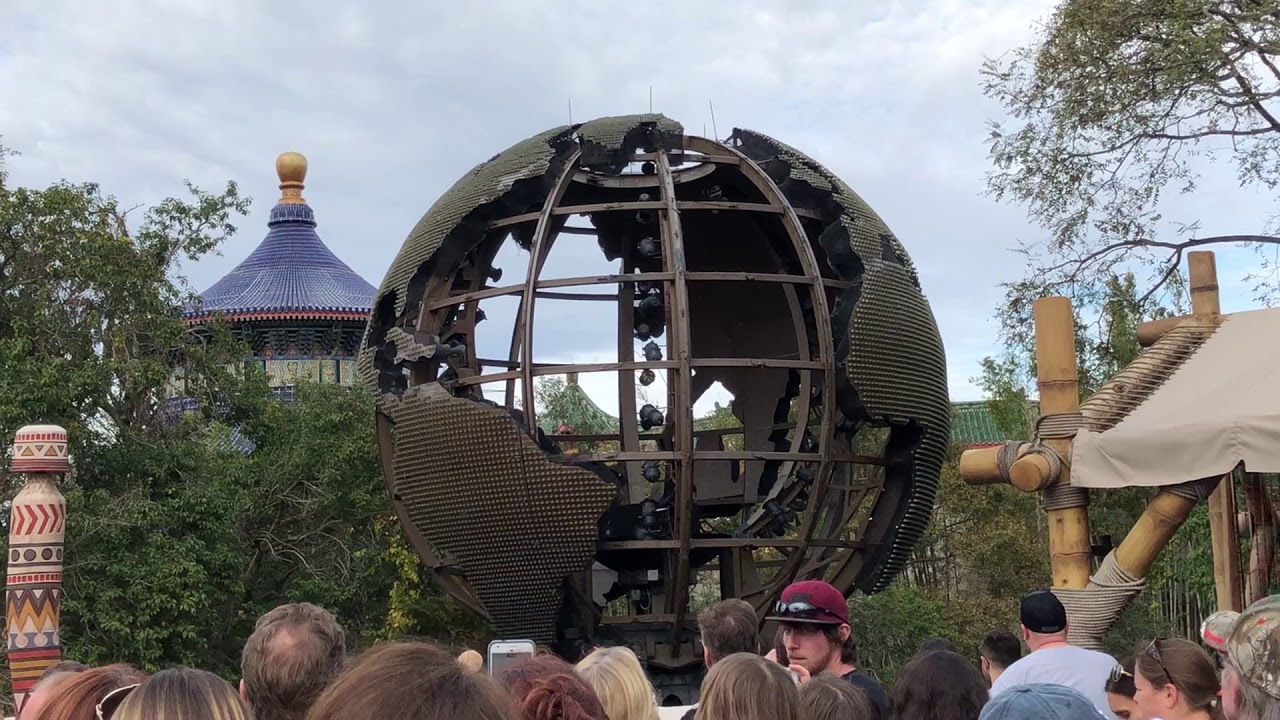 IllumiNations Earth Globe moves into World Showcase Lagoon at Epcot ...