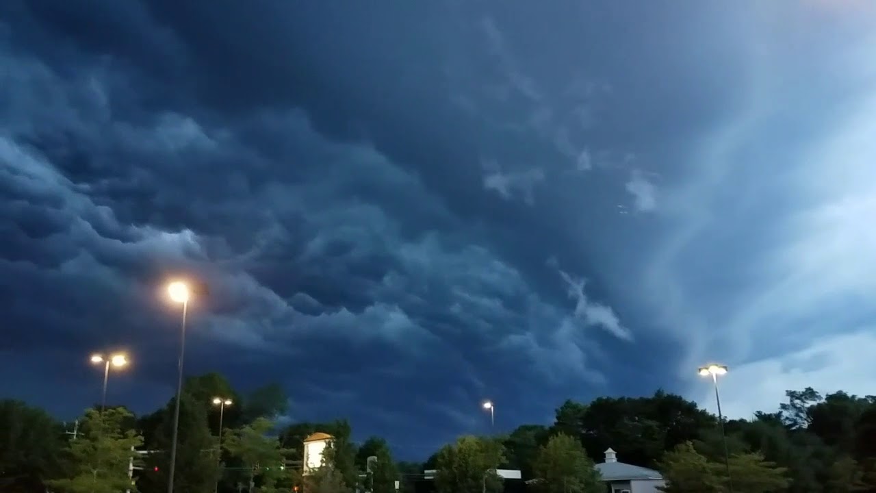 Dark rain clouds before rain - YouTube