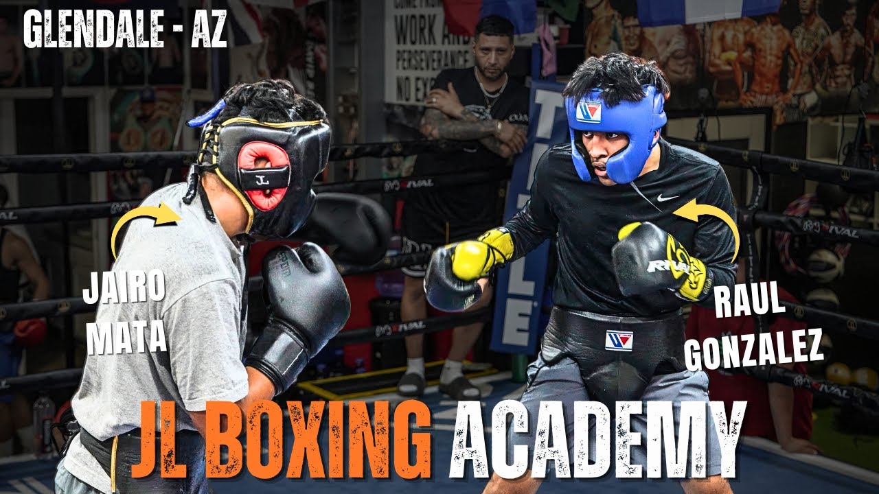 They Look READY! PRO STYLE Boxers Spar At Top Notch Arizona Gym! - YouTube