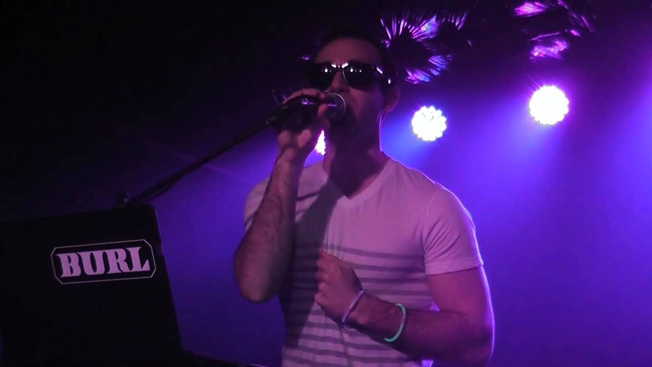 Innocence - Chris Lago ( Live HD ) - YouTube