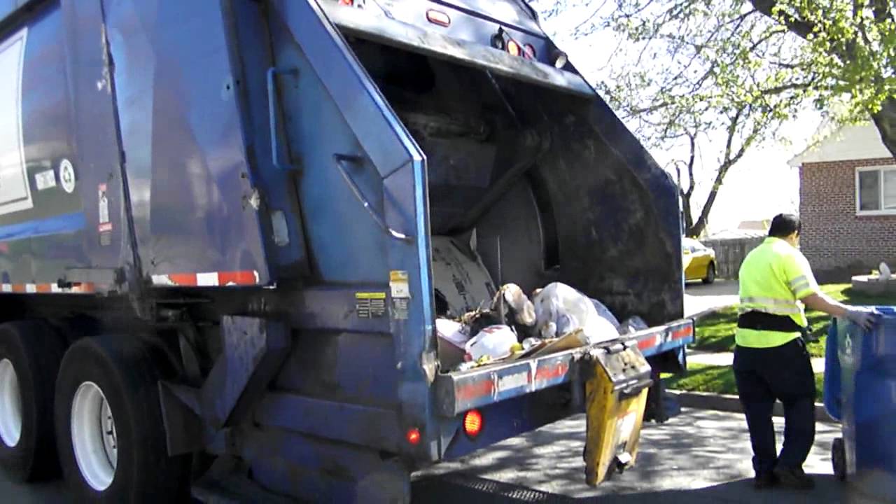 Spring Break Series Part 2: AAA Trash Truck 147 - YouTube
