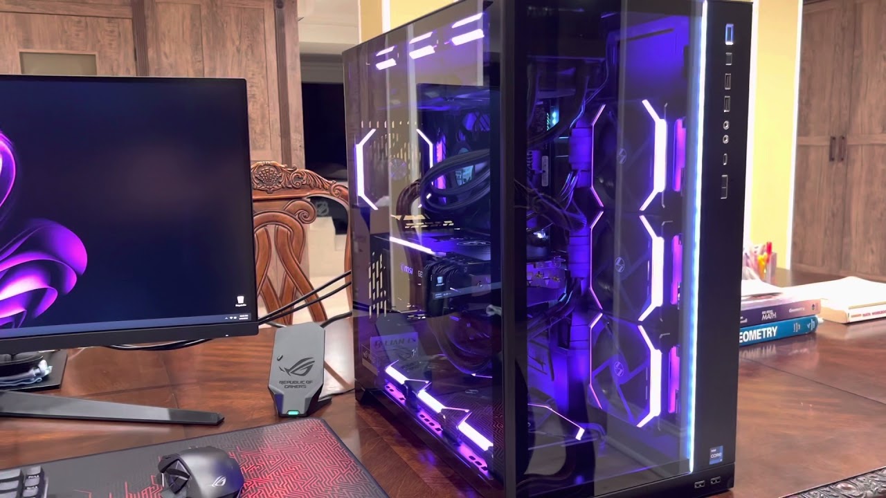 Lian Li 011 XL Rog Case - YouTube