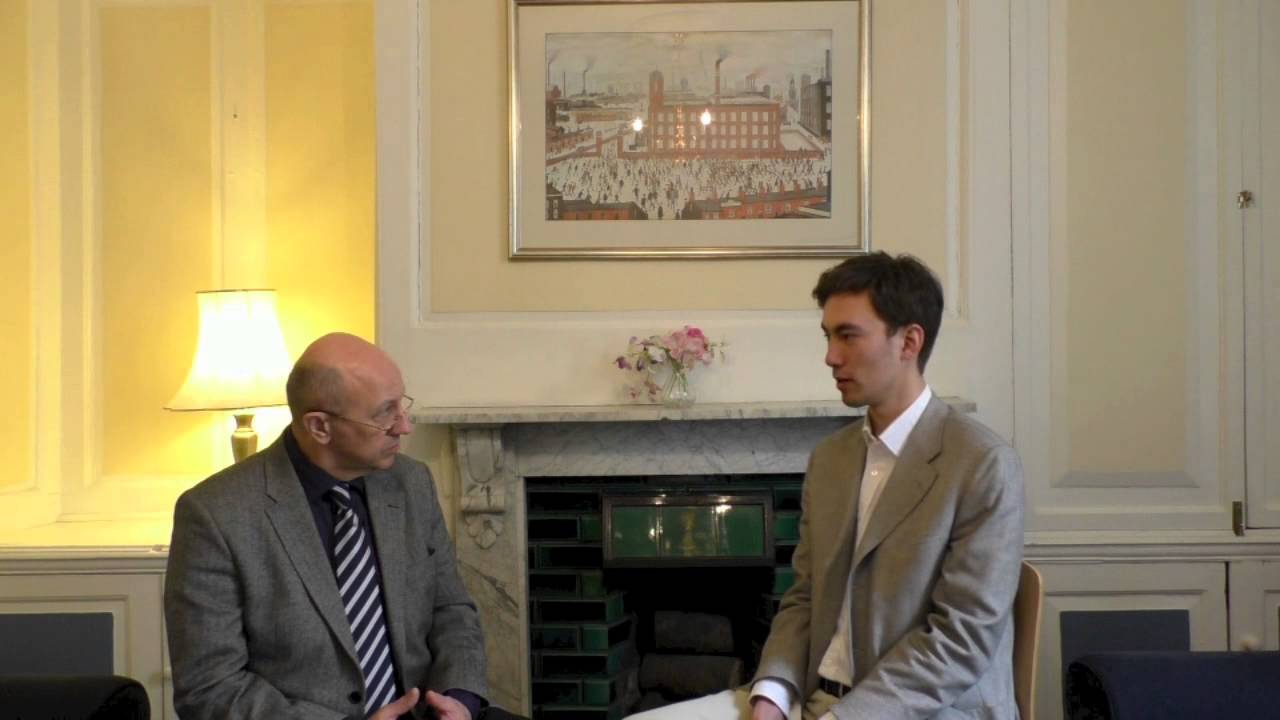 Andrey Fursov at Durham University. Discussion. "Novoe Slovo". - YouTube