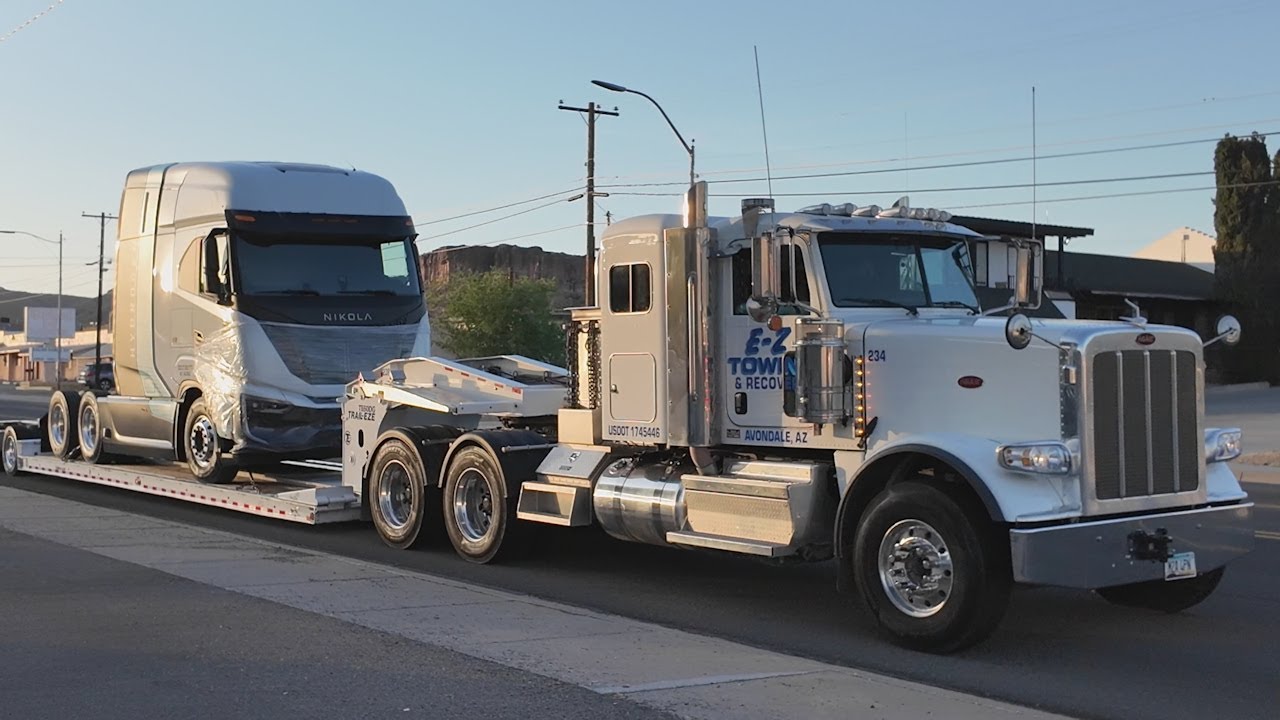 Truck Drivers at work driving in Arizona, various vehicles and loads ...