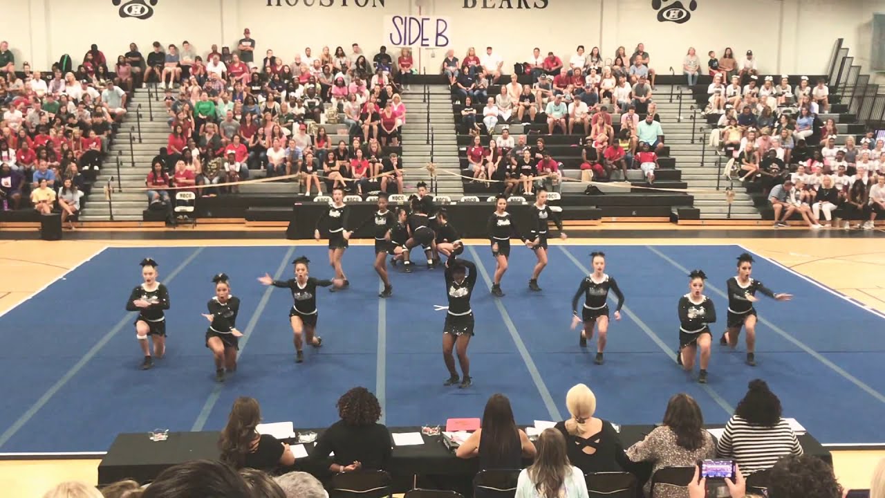 Houston County Bears Cheer 2019 - YouTube
