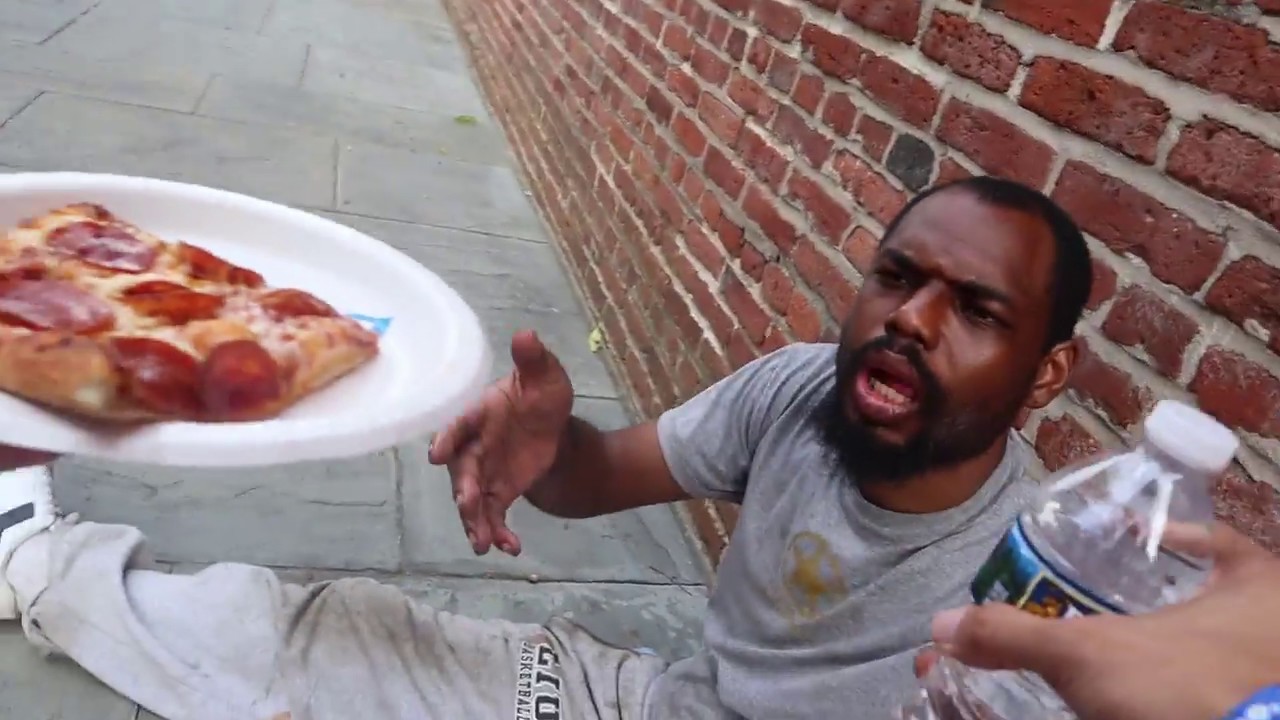 Giving Back: Passing Out Food to Homeless - YouTube
