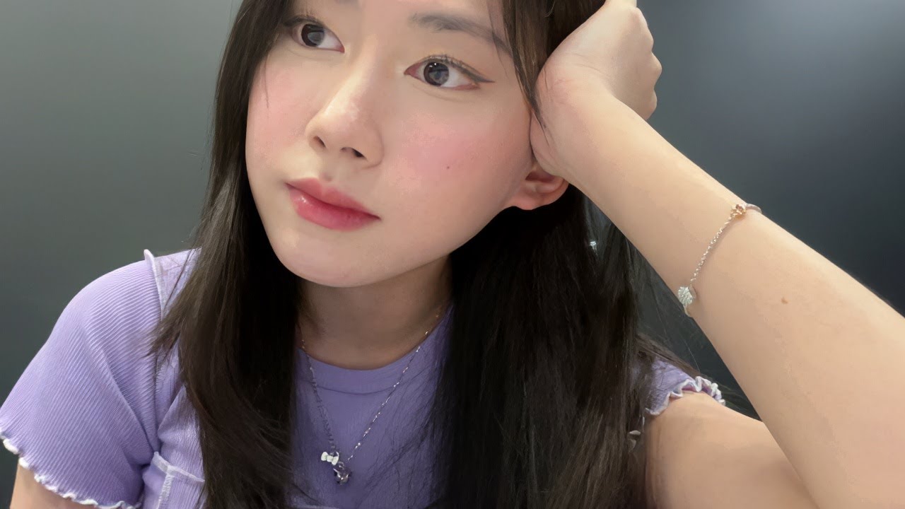 Live SHOWROOM Jessi JKT48, 19 Juni 2024, 19.10 WIB - YouTube