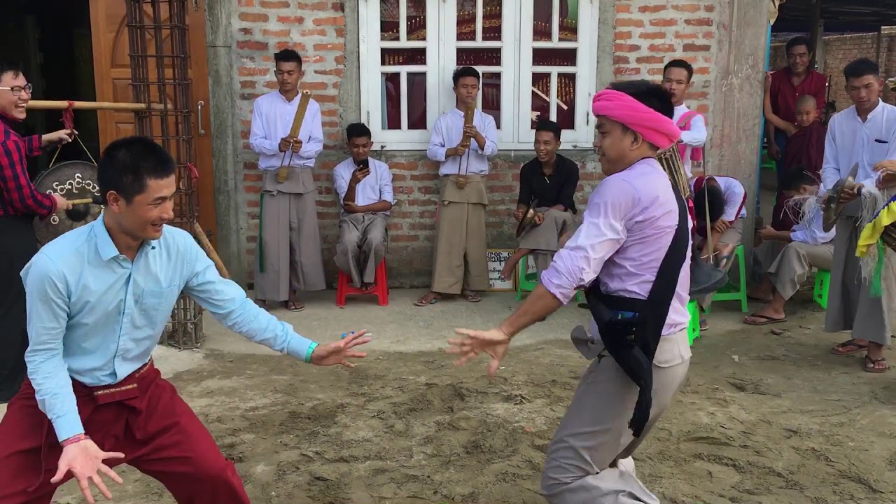 Danu Traditional Dance (ဓနုရိုးရာ အပျော်တမ်းလက်သိုင်း ဓားသိုင်း အက ...