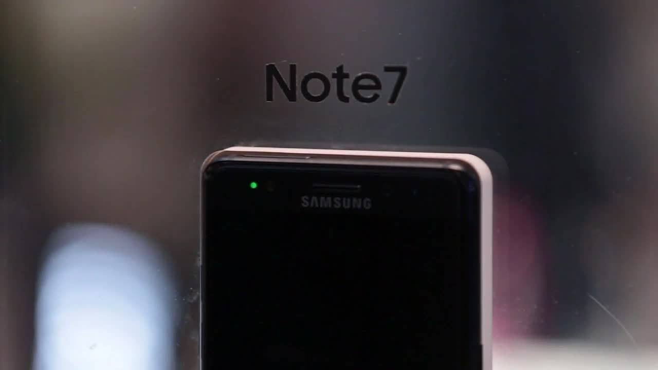 Galaxy Note 7 banned from flights - YouTube