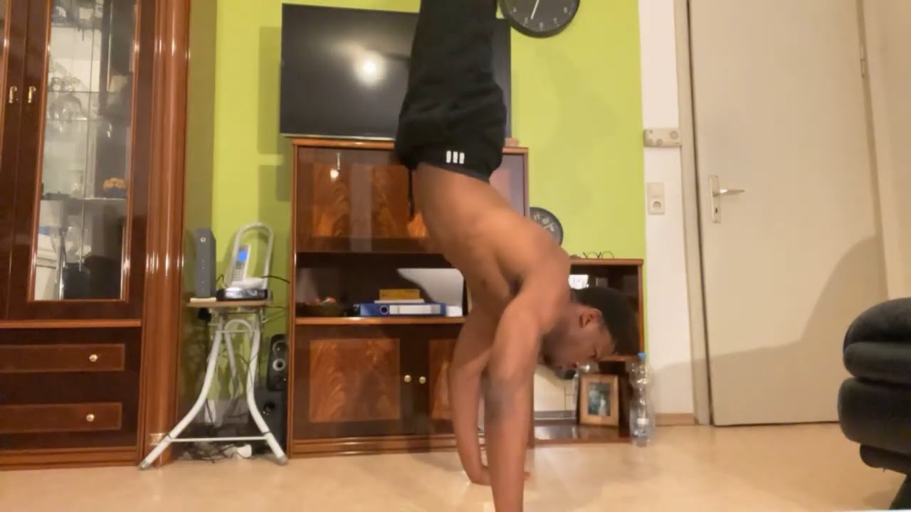 Leveling Handstand - YouTube