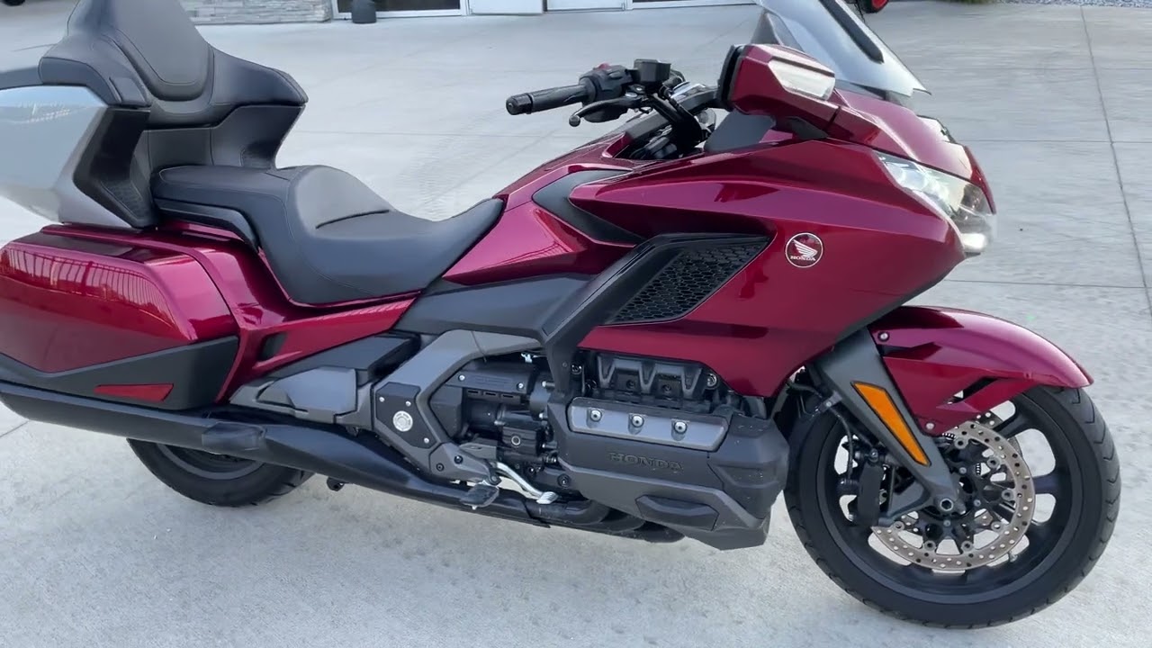 2019 Honda Goldwing DCT - YouTube