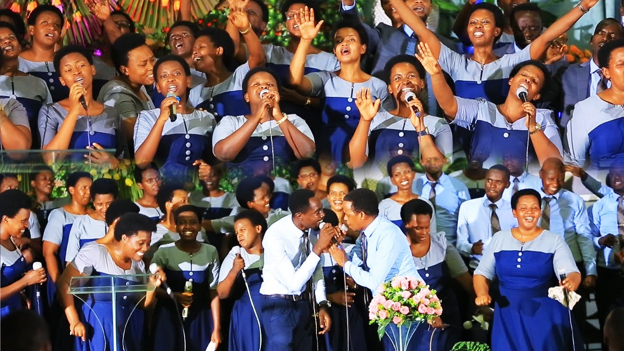 Woow🥰JEHOVAJIREH choir🙌mu BIBARE ntibazibagirwa ibihe byiza bahagiriye ...