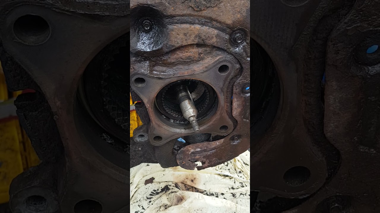 Front Axle U Joint Replace Or Change On A 1987 1996 Ford, 53% OFF