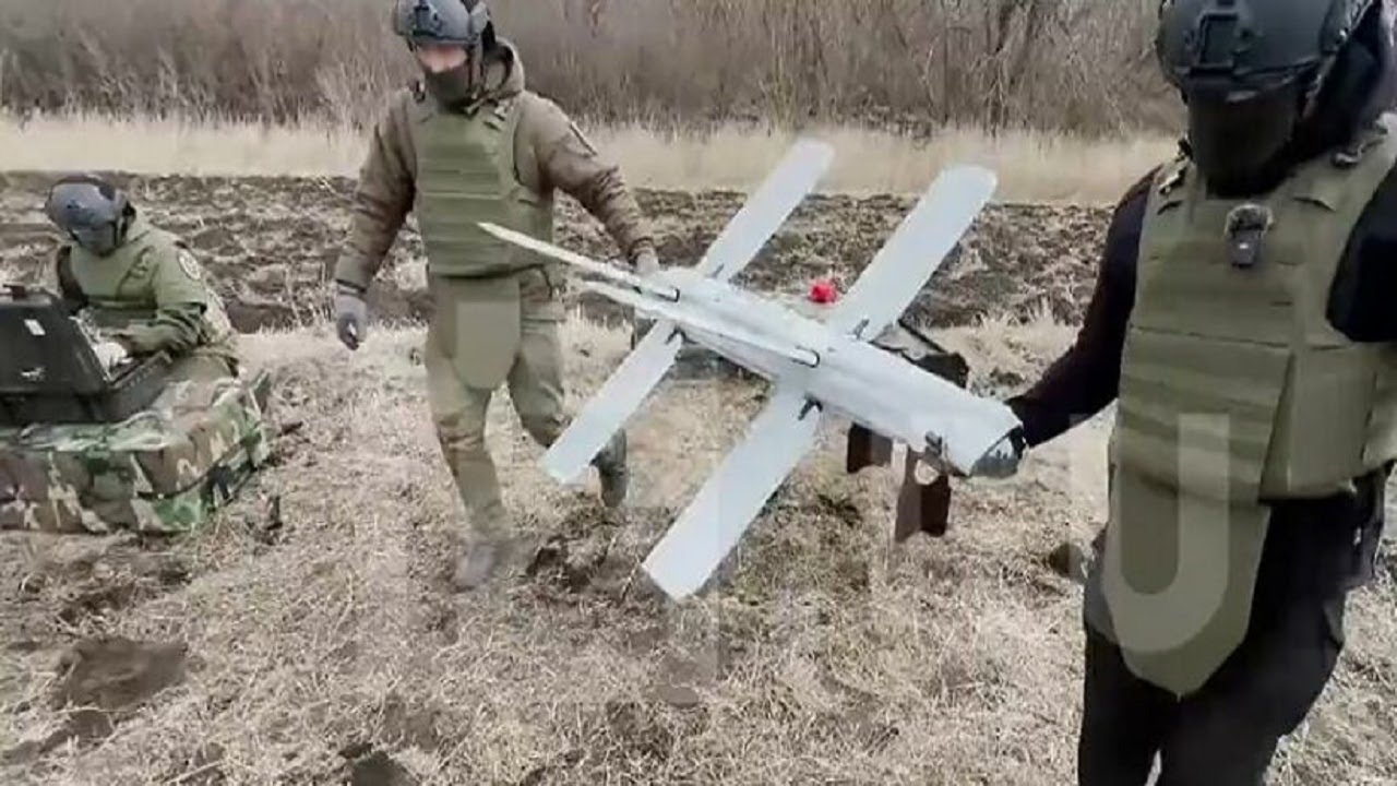UKRAINE IS DESTROYING RUSSIAN 'LANCETS' FROM ABOVE | 2024 - YouTube