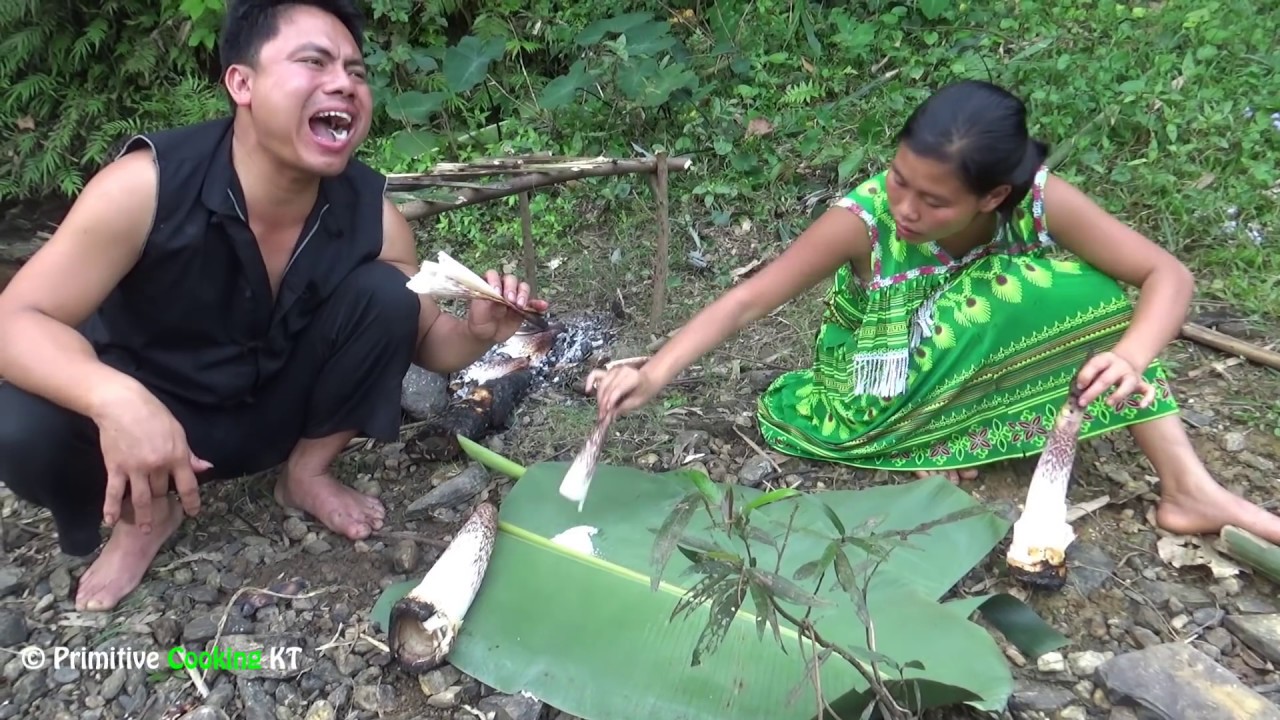 Primitive technology - Survival skills finding food meet bamboo shoots ...