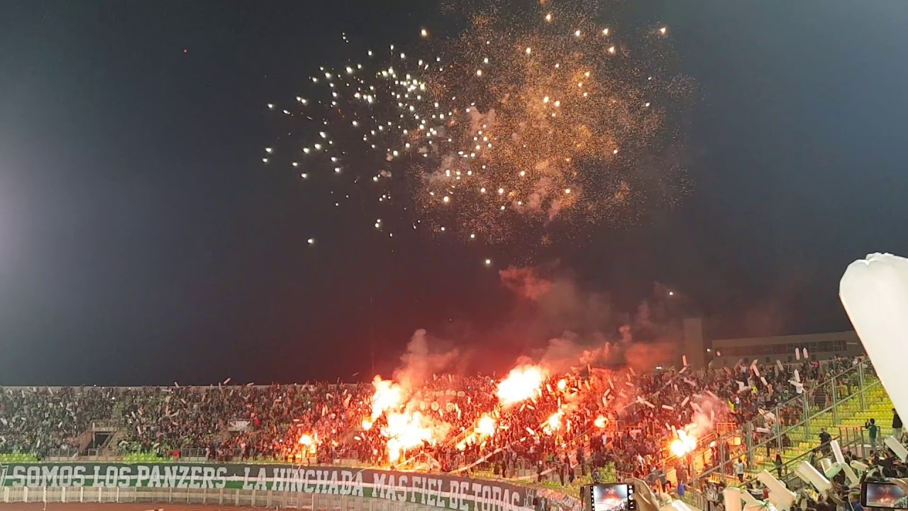 Recibimiento de Los Panzers | Santiago Wanderers vs Melgar | Copa ...