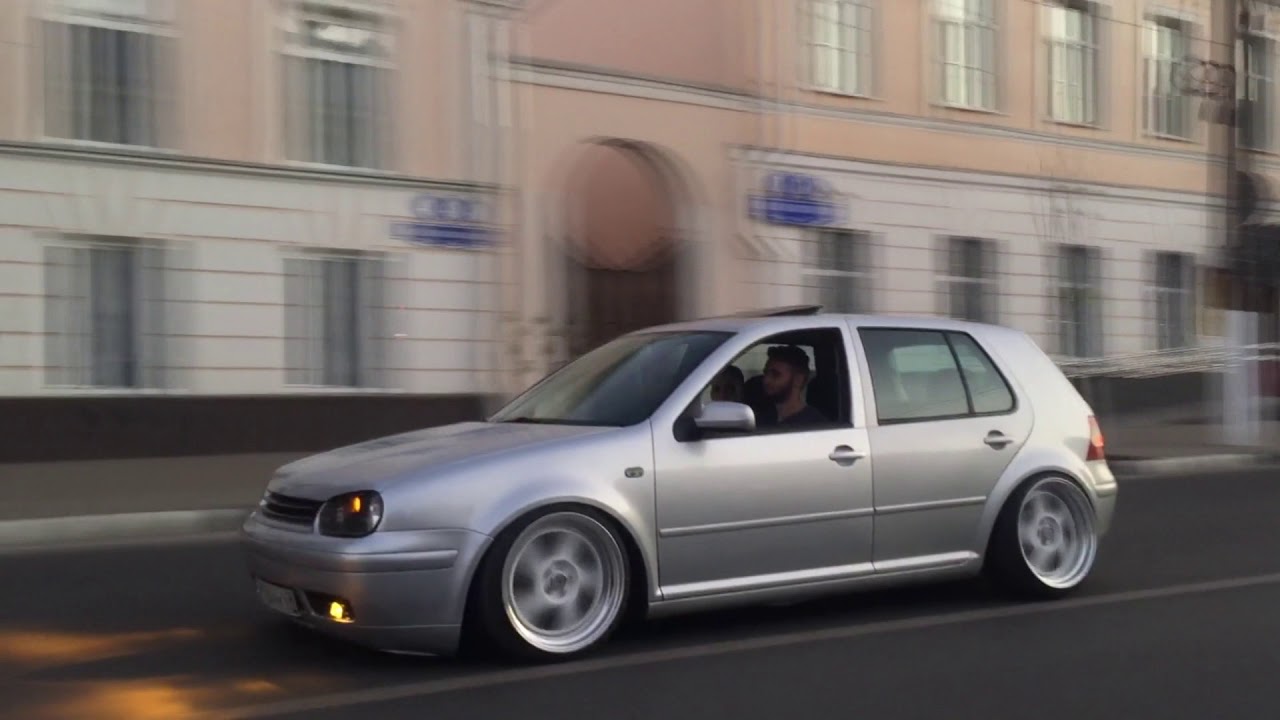 VW Golf MK4 Static - YouTube