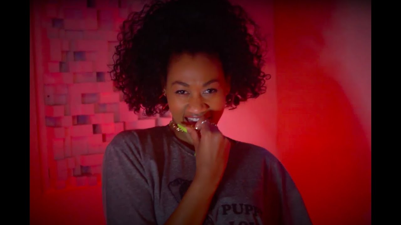 Brit Thompson - Light It Up [Official Music Video] - YouTube