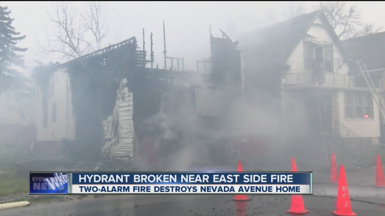 Fire hydrant fails during east side fire - YouTube