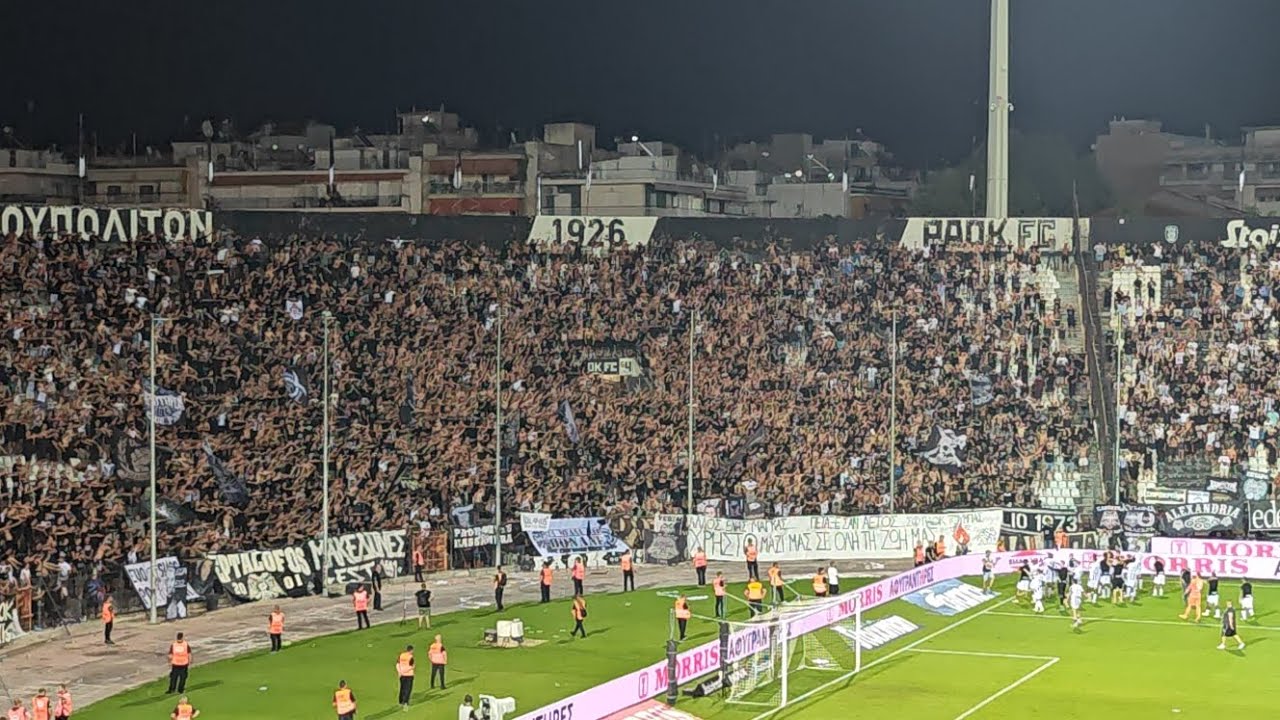 #ULTRAS GATE 4 | PAOK - Hajduk Split | Players salute the fans | Οι ...