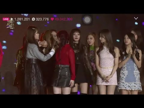 180110 [TWICE] Nayeon Comforting Crying Yeri