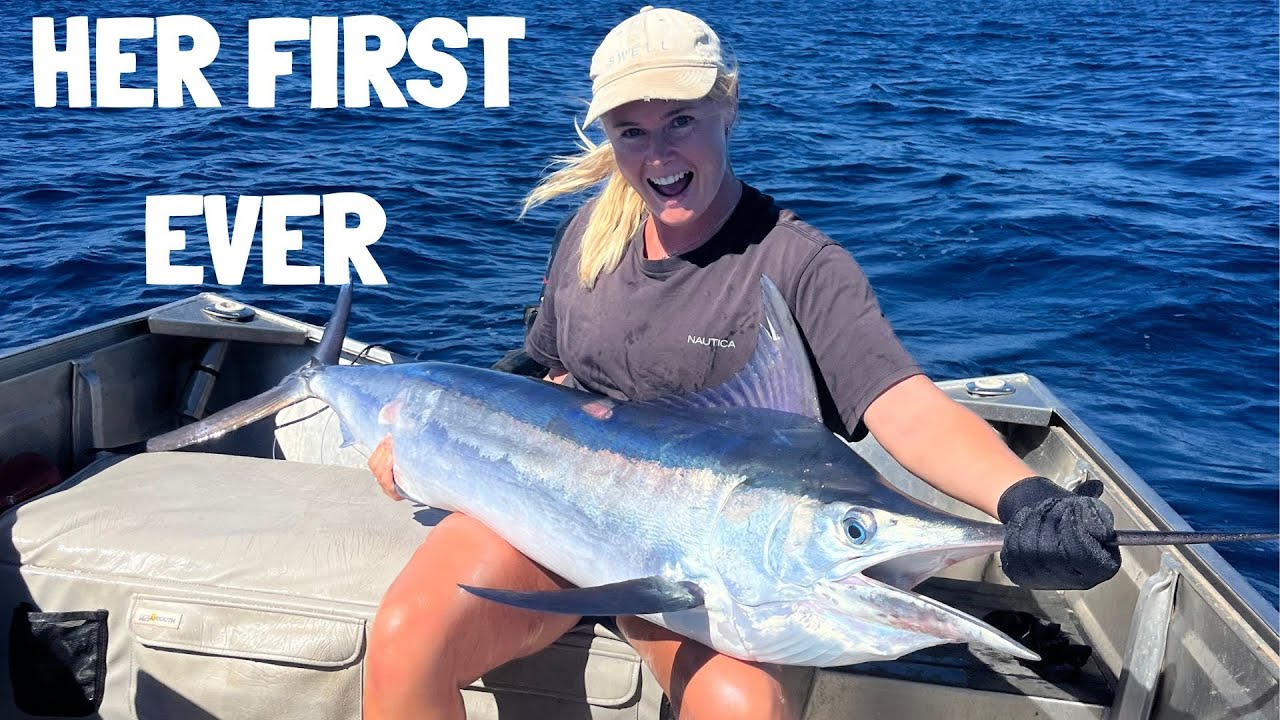 GIRLFRIEND CATCHES MARLIN Fishing and Camping Point Billie Ningaloo ...