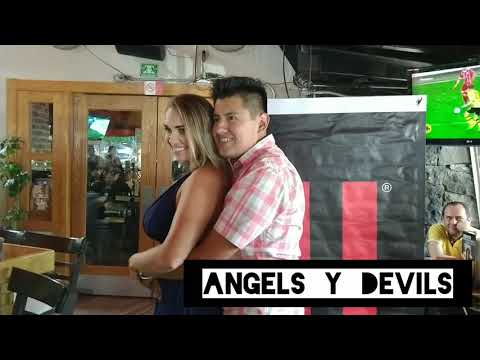 Eva Davai. Sesión Fotográfica Fans.Convivencia Revista H Para Hombres en Hooters, Portada Julio 2018