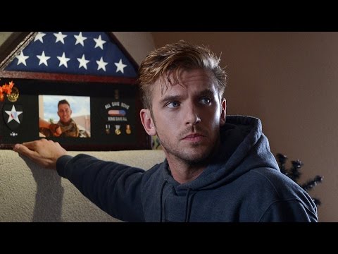 Downton Dan Stevens Discusses His Killer Role in The Guest