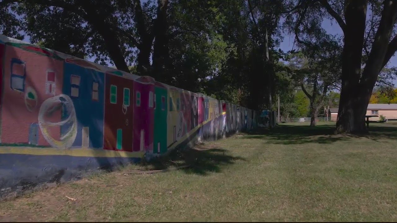 Detroit Birwood Wall, former racial divider, designated as historic ...