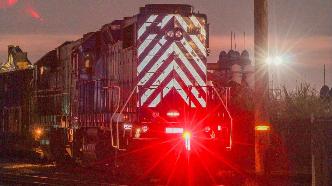 All kinds of trains and horns along the LIRR featuring 190th ...