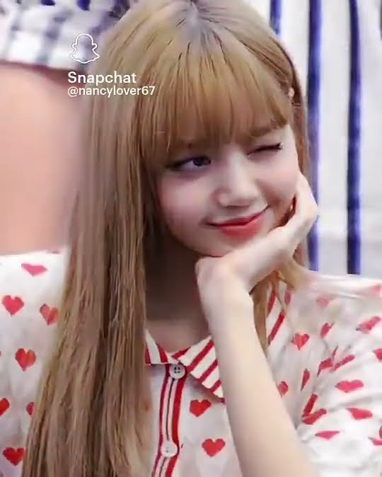 do you love Lisa ### 🩷 if yes comment ## like and subscribe for Lisa ...