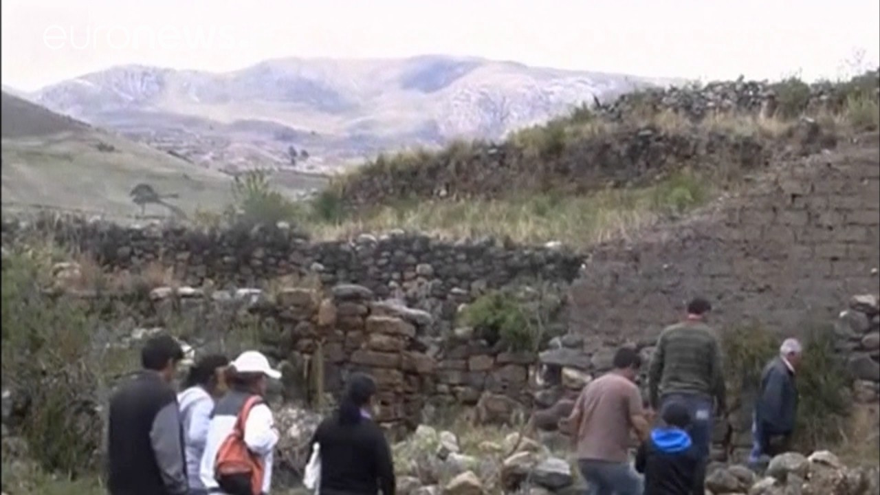 Pre-incan pyramid discovered in Peru - YouTube