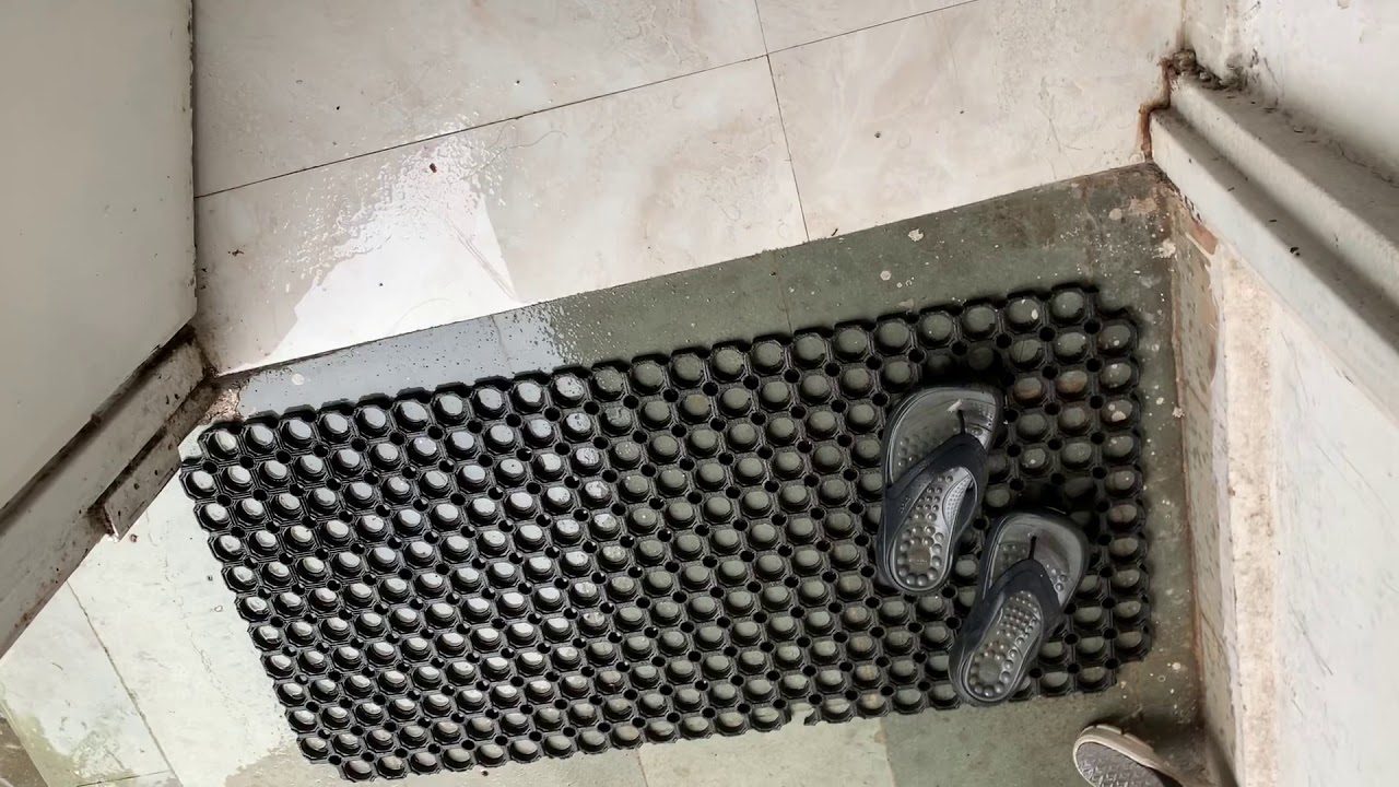 HOW TO WEAR WET SLIPPERS - YouTube