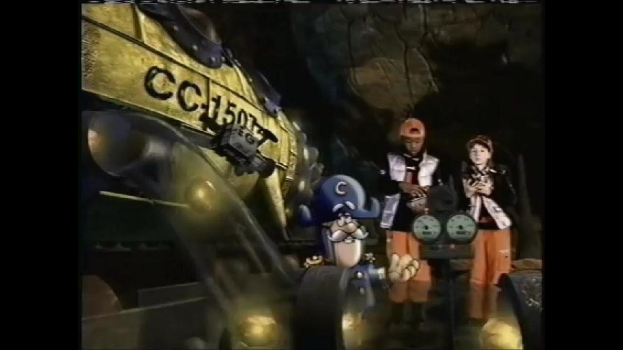 Cap'n Crunch ad - Crunchinium and Crunchling Adventure CD Rom (March ...
