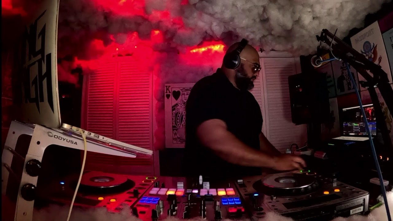 KNGxSNGH Live on Seductive Sounds Radio | @kngxsngh - YouTube