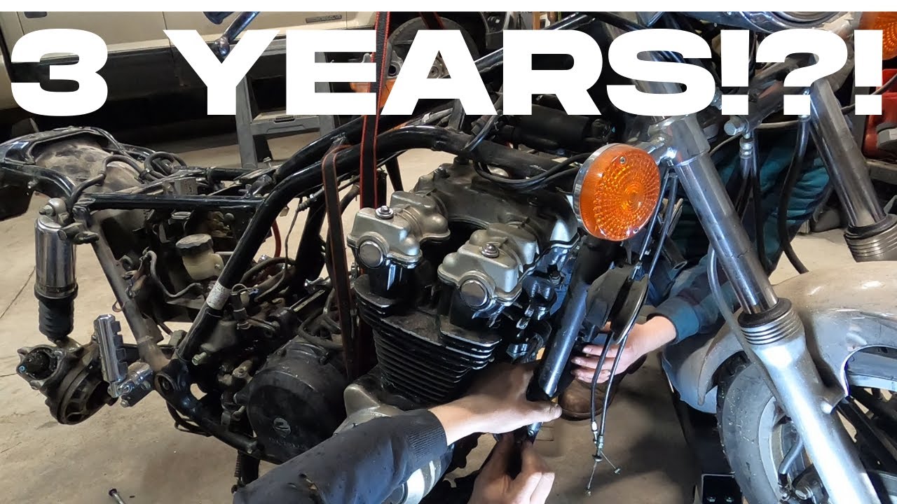 CB900C Engine Install Part 2 - YouTube