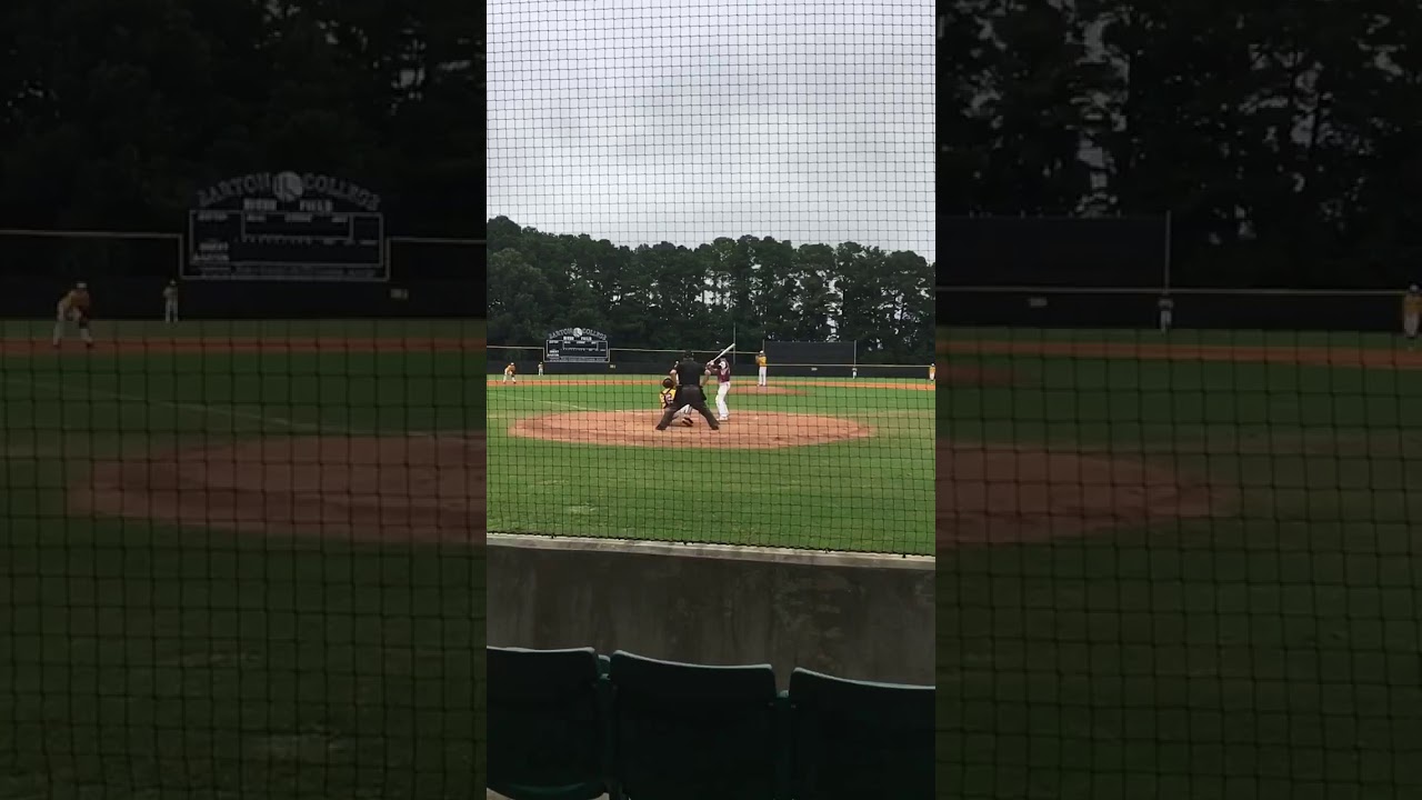 Colby Hammer (2020 class) opposite field base hit - YouTube