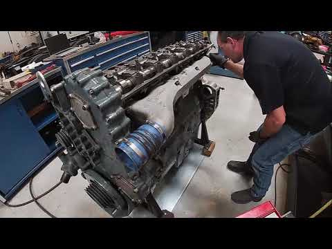 Detroit Diesel 60 Series Intake Manifold and Sensor Install - YouTube