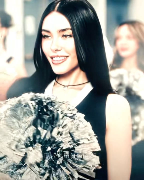 Madison bear IS PERFECT #madisonbeer #tiktok #2020 - YouTube